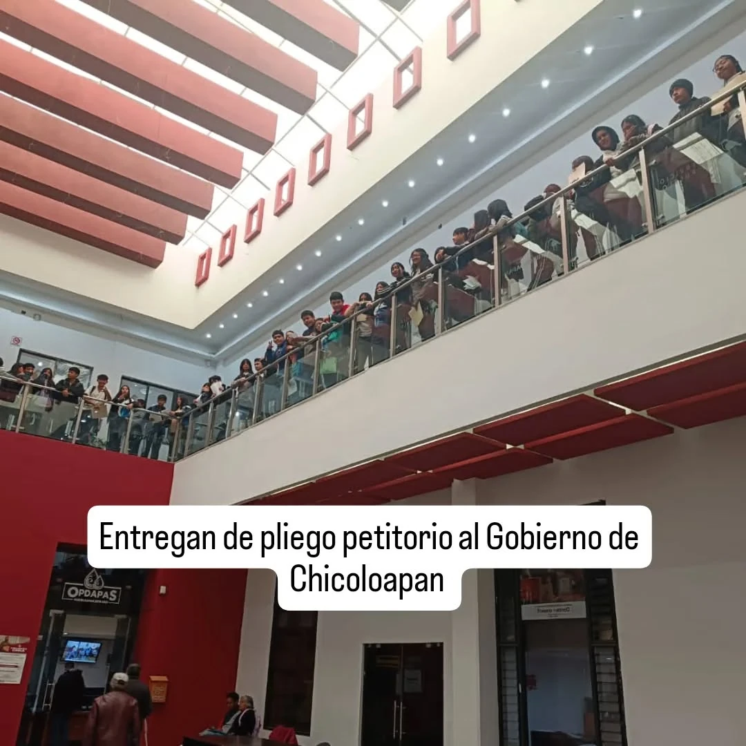 Comunidad escolar de la Prepa 55 entregó pliego petitorio al Gobierno de Javier Mendoza, piden ...