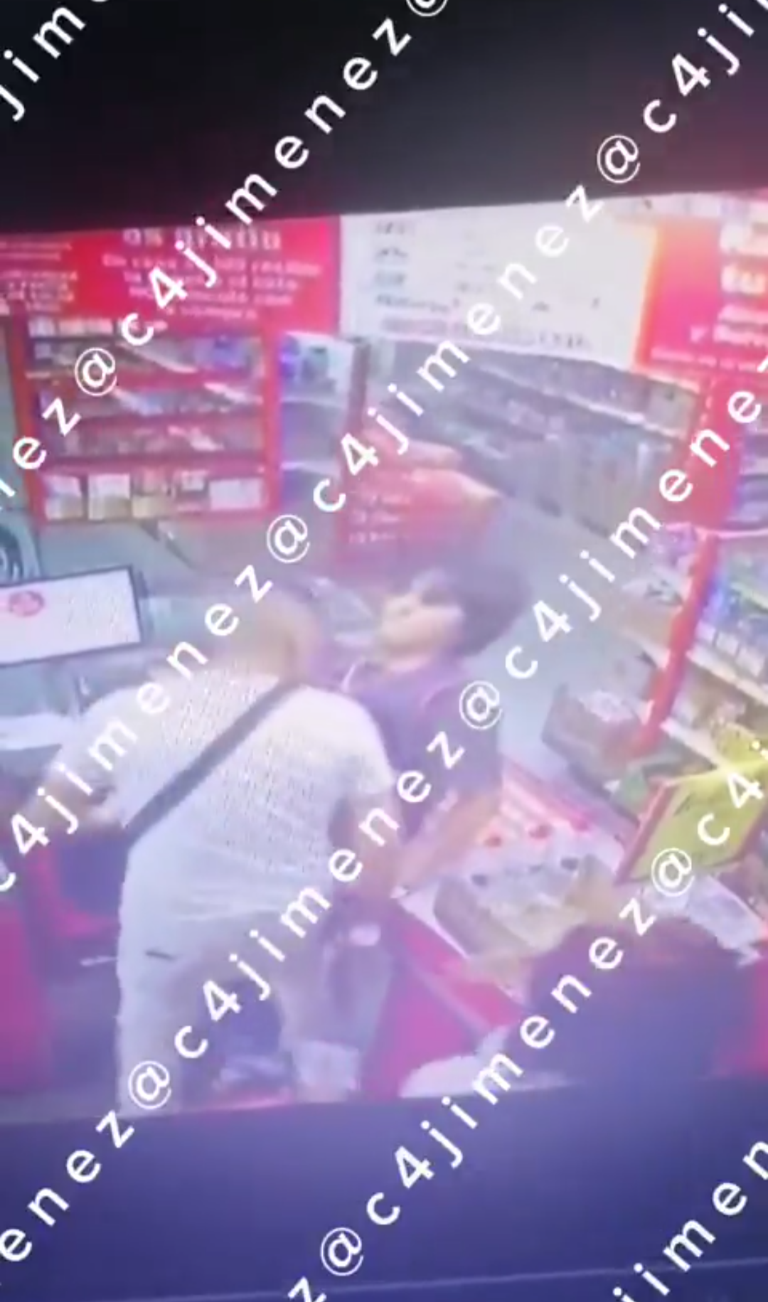 Por una mayonesa, sujeto golpea a cajero de una tienda 3B - El Portal de Chicoloapan